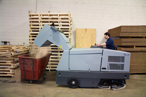 Advance 7765 VD LPG GM 3.0L Package Industrial Rider Sweeper-Scrubber